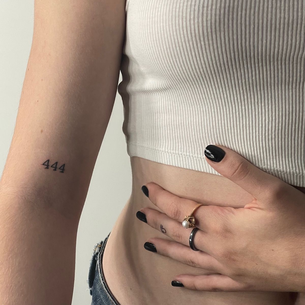 15 Small Tattoo Ideas for Women That Will Inspire you - ByVoulaCon