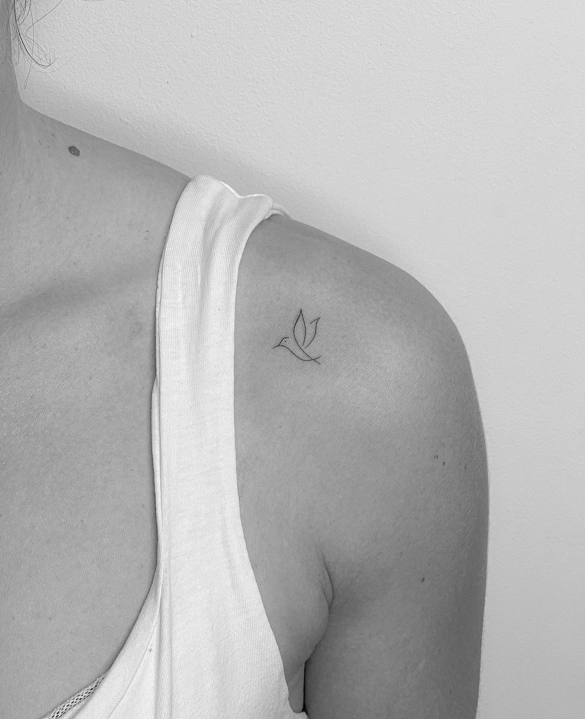19 Classy Tattoo Ideas For Women That You Will Love - ByVoulaCon